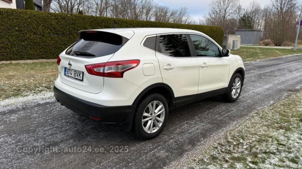 Balts Nissan Qashqai 2016 Tallina, ar dzinēja tilpumu 1.20 L un nobraukumu 169 tūkst. km par 8300 €, foto 3 vietnē AUTOMOTO.COM.LV