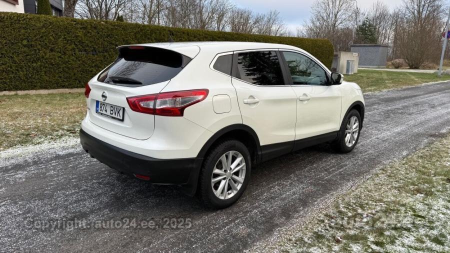 Balts Nissan Qashqai 2016 Tallina, ar dzinēja tilpumu 1.20 L un nobraukumu 169 tūkst. km par 8300 €, foto 3 vietnē AUTOMOTO.COM.LV