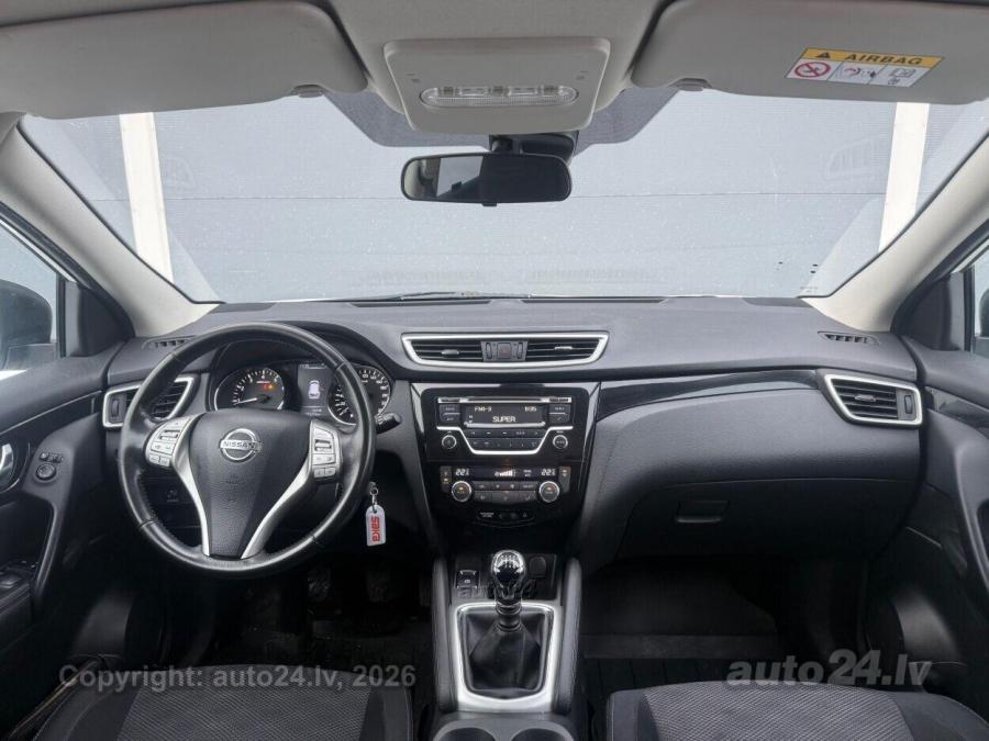 White Nissan Qashqai 2016 in Tallinn, with an engine capacity of 1.20 L and mileage of 269 thousand km for 5890 €, photo 11 on AUTOMOTO.COM.LV