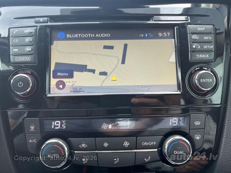 White Nissan Qashqai 2016 in Kuressaare, with an engine capacity of 1.20 L and mileage of 92 thousand km for 9990 €, photo 16 on AUTOMOTO.COM.LV