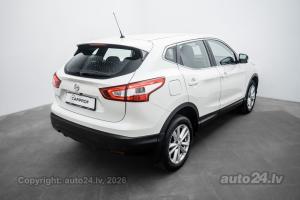 White Nissan Qashqai 2016 in Tallinn, with an engine capacity of 1.20 L and mileage of 102 thousand km for 9999 €, photo 6 on AUTOMOTO.COM.LV