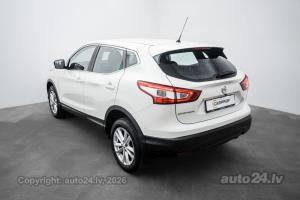 White Nissan Qashqai 2016 in Tallinn, with an engine capacity of 1.20 L and mileage of 102 thousand km for 9999 €, photo 8 on AUTOMOTO.COM.LV