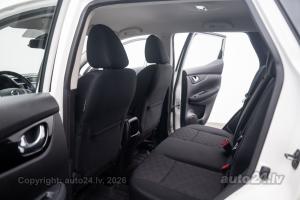 White Nissan Qashqai 2016 in Tallinn, with an engine capacity of 1.20 L and mileage of 102 thousand km for 9999 €, photo 10 on AUTOMOTO.COM.LV