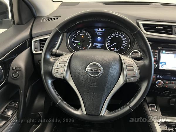 Nissan Qashqai 2016 in Rakvere on AUTOMOTO.COM.LV White Nissan Qashqai 2016 in Rakvere, with an engine capacity of 1.20 L and mileage of 92 thousand km for 9990 €, photo 10 on AUTOMOTO.COM.LV