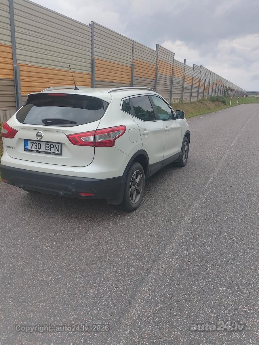 Balts Nissan Qashqai 2016 Tallina, ar dzinēja tilpumu 1.20 L un nobraukumu 145 tūkst. km par 9000 €, foto 6 vietnē AUTOMOTO.COM.LV
