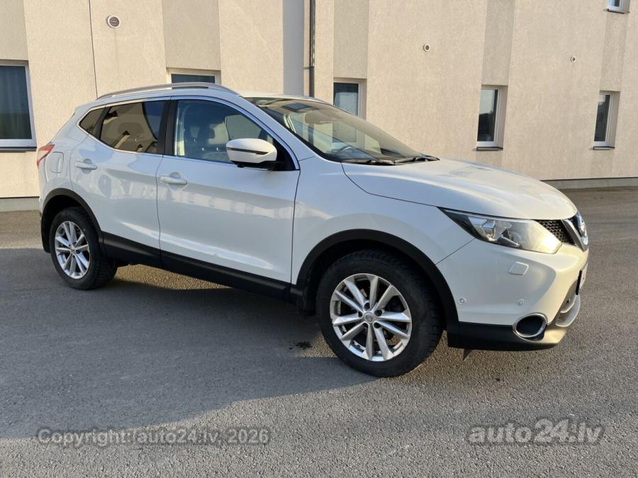 Balts Nissan Qashqai 2017 Tallina, ar dzinēja tilpumu 1.20 L un nobraukumu 116 tūkst. km par 10900 €, foto 3 vietnē AUTOMOTO.COM.LV