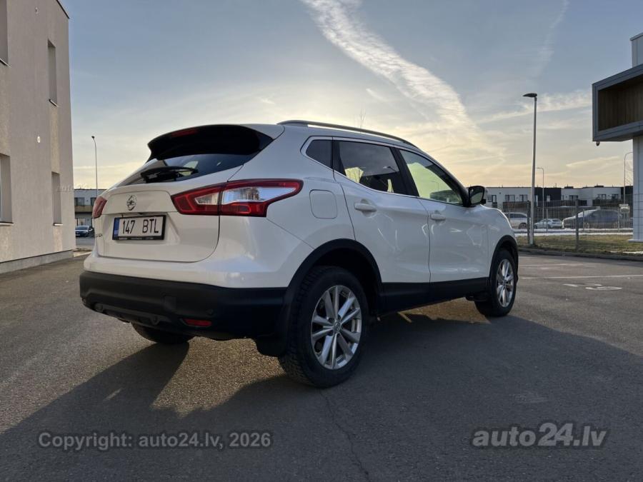 Balts Nissan Qashqai 2017 Tallina, ar dzinēja tilpumu 1.20 L un nobraukumu 116 tūkst. km par 10900 €, foto 5 vietnē AUTOMOTO.COM.LV
