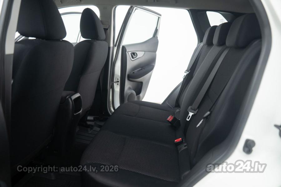Balts Nissan Qashqai 2017 Tallina, ar dzinēja tilpumu 1.20 L un nobraukumu 138 tūkst. km par 9999 €, foto 10 vietnē AUTOMOTO.COM.LV