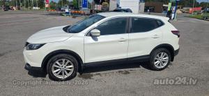 White Nissan Qashqai 2017 in Tallinn, with an engine capacity of 1.20 L and mileage of 184 thousand km for 7900 €, photo 4 on AUTOMOTO.COM.LV
