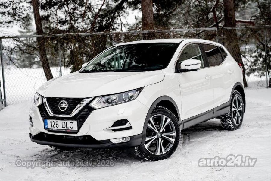 White Nissan Qashqai 2018 in Parnu, with an engine capacity of 1.20 L and mileage of 94 thousand km for 12990 €, photo 1 on AUTOMOTO.COM.LV