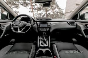 White Nissan Qashqai 2018 in Parnu, with an engine capacity of 1.20 L and mileage of 94 thousand km for 12990 €, photo 14 on AUTOMOTO.COM.LV