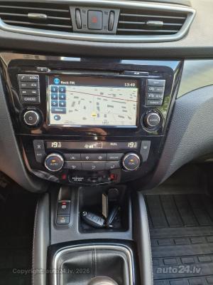 White Nissan Qashqai 2018 in Tallinn, with an engine capacity of 1.20 L and mileage of 189 thousand km for 7900 €, photo 11 on AUTOMOTO.COM.LV