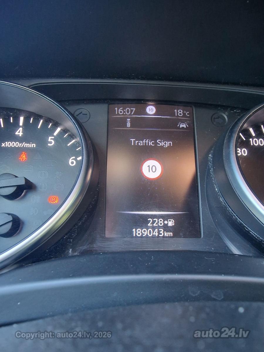 White Nissan Qashqai 2018 in Tallinn, with an engine capacity of 1.20 L and mileage of 189 thousand km for 7900 €, photo 17 on AUTOMOTO.COM.LV