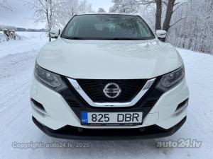 White Nissan Qashqai 2019 in Tallinn, with an engine capacity of 1.30 L and mileage of 110 thousand km for 12990 €, photo 5 on AUTOMOTO.COM.LV
