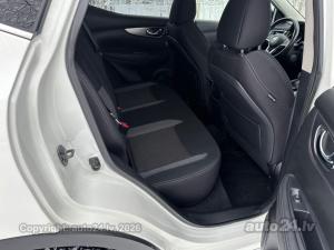 White Nissan Qashqai 2019 in Tallinn, with an engine capacity of 1.30 L and mileage of 110 thousand km for 12990 €, photo 12 on AUTOMOTO.COM.LV