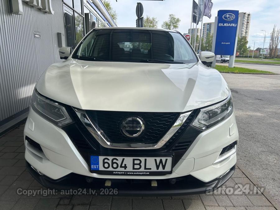 White Nissan Qashqai 2019 in Tallinn, with an engine capacity of 1.30 L and mileage of 68 thousand km for 15990 €, photo 3 on AUTOMOTO.COM.LV
