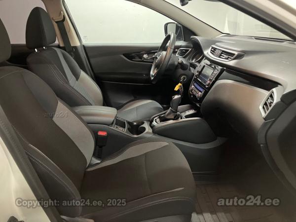 Balts Nissan Qashqai 2020 Tallina, ar dzinēja tilpumu 1.30 L un nobraukumu 115 tūkst. km par 13900 €, foto 10 vietnē AUTOMOTO.COM.LV
