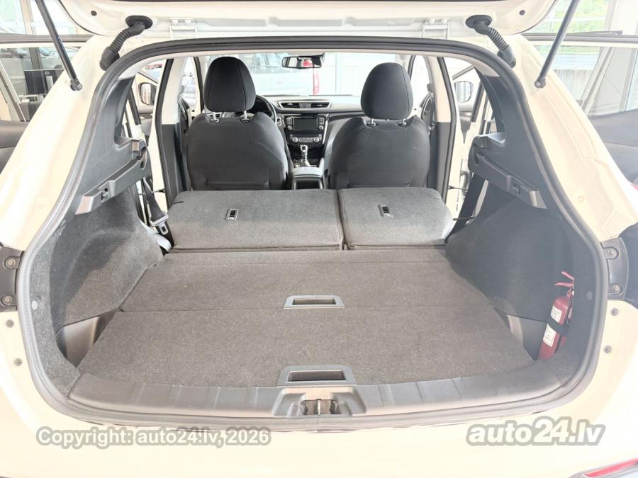 Balts Nissan Qashqai 2020 Viljandi, ar dzinēja tilpumu 1.30 L un nobraukumu 78 tūkst. km par 11900 €, foto 21 vietnē AUTOMOTO.COM.LV
