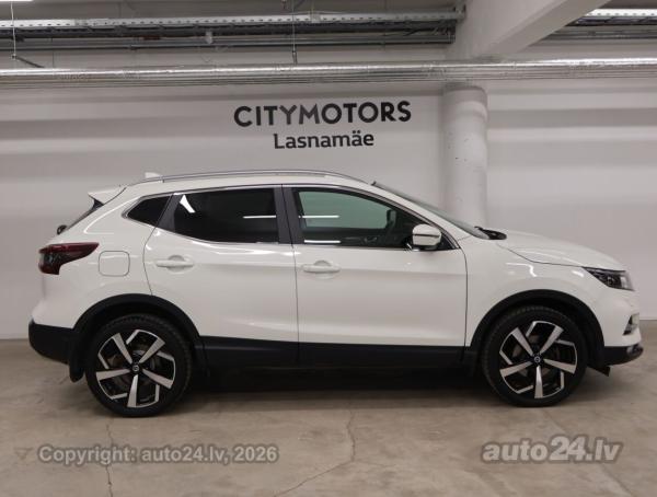 White Nissan Qashqai 2021 in Tallinn, with an engine capacity of 1.30 L and mileage of 59 thousand km for 18900 €, photo 5 on AUTOMOTO.COM.LV