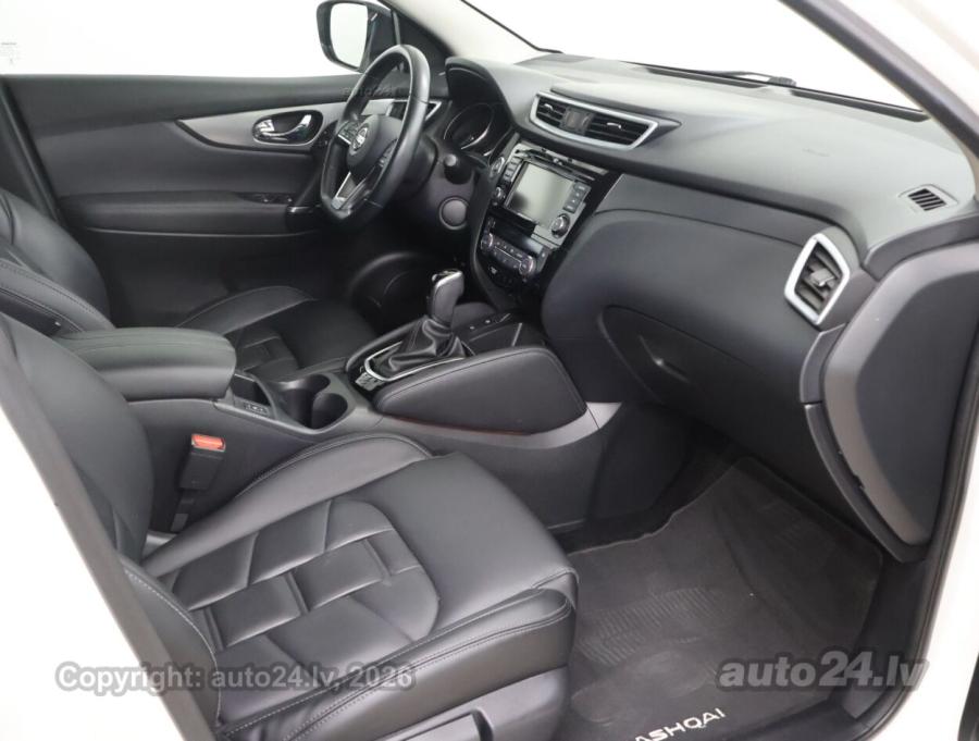 Balts Nissan Qashqai 2021 Tallina, ar dzinēja tilpumu 1.30 L un nobraukumu 59 tūkst. km par 18900 €, foto 10 vietnē AUTOMOTO.COM.LV