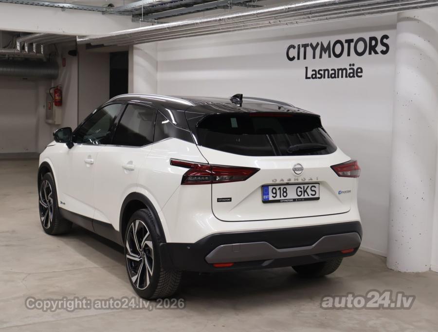 White Nissan Qashqai 2023 in Tallinn, with an engine capacity of 1.50 L and mileage of 70 thousand km for 24900 €, photo 4 on AUTOMOTO.COM.LV