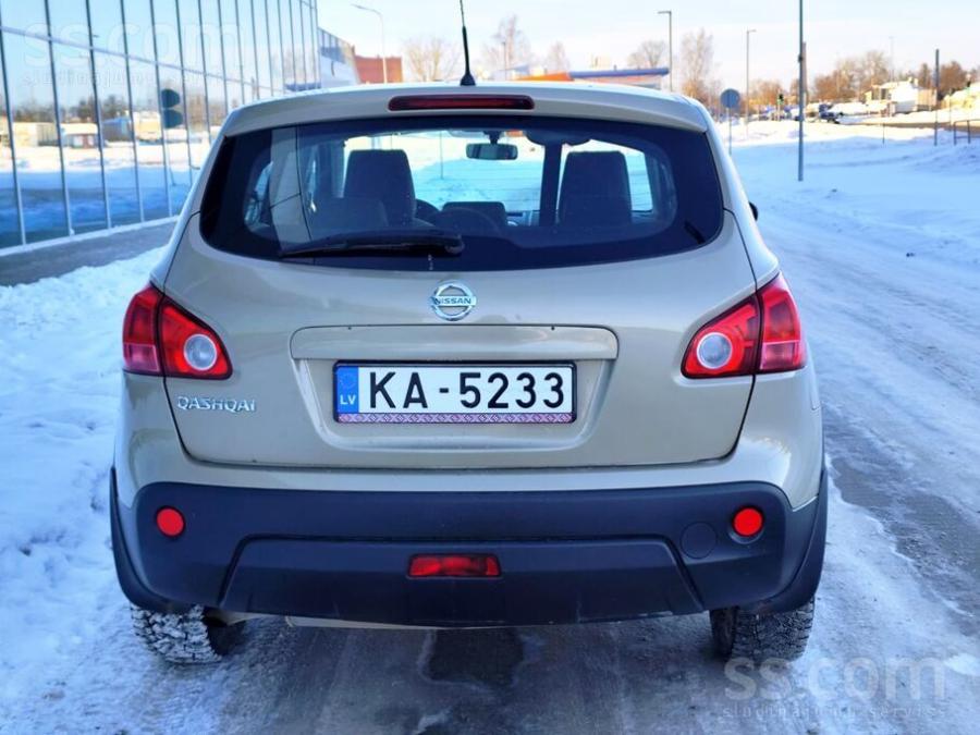 Dzeltens Nissan Qashqai 2007 Rēzekne, ar dzinēja tilpumu 1.60 L un nobraukumu 310 tūkst. km par 3150 €, foto 4 vietnē AUTOMOTO.COM.LV