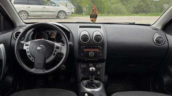 Dzeltens Nissan Qashqai 2007 Utena, ar dzinēja tilpumu 2.00 L un nobraukumu 374 tūkst. km par 1850 €, foto 5 vietnē AUTOMOTO.COM.LV