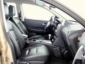 Dzeltens Nissan Qashqai 2007 Tallina, ar dzinēja tilpumu 2.00 L un nobraukumu 333 tūkst. km par 1799 €, foto 7 vietnē AUTOMOTO.COM.LV