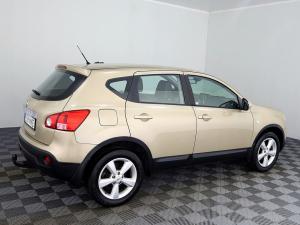 Dzeltens Nissan Qashqai 2007 Tallina, ar dzinēja tilpumu 2.00 L un nobraukumu 333 tūkst. km par 1799 €, foto 11 vietnē AUTOMOTO.COM.LV