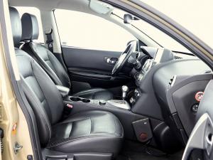 Dzeltens Nissan Qashqai 2007 Tallina, ar dzinēja tilpumu 2.00 L un nobraukumu 333 tūkst. km par 1799 €, foto 14 vietnē AUTOMOTO.COM.LV