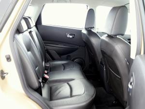 Dzeltens Nissan Qashqai 2007 Tallina, ar dzinēja tilpumu 2.00 L un nobraukumu 333 tūkst. km par 1799 €, foto 15 vietnē AUTOMOTO.COM.LV