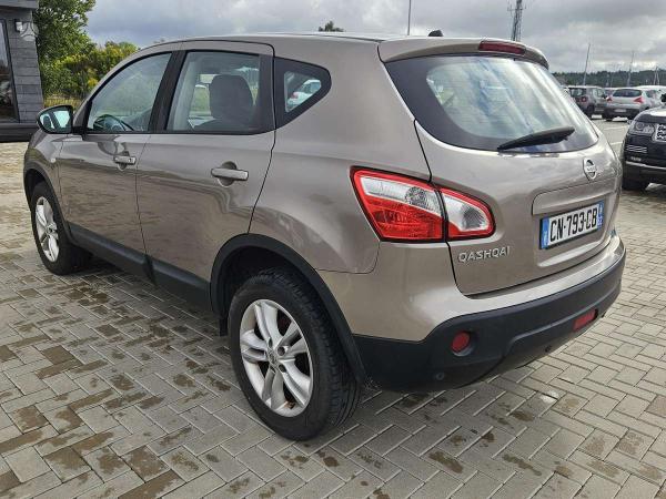 Nissan Qashqai 2011 Tauragė vietnē Dzeltens Nissan Qashqai 2011 Tauragė, ar dzinēja tilpumu 1.46 L un nobraukumu 243 tūkst. km par 3500 €, foto 11 vietnē AUTOMOTO.COM.LV