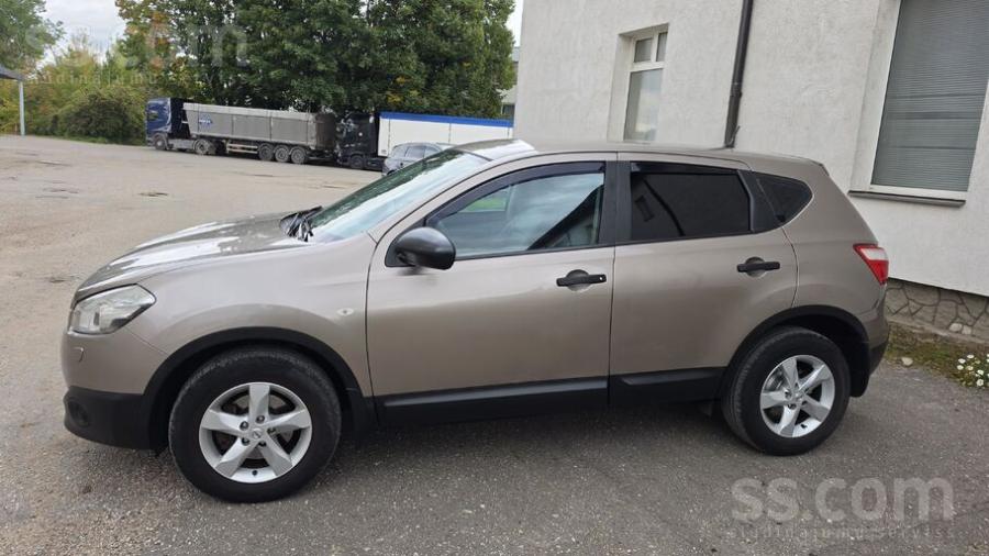 Dzeltens Nissan Qashqai 2011 Rīga, ar dzinēja tilpumu 1.60 L un nobraukumu 190 tūkst. km par 4600 €, foto 7 vietnē AUTOMOTO.COM.LV