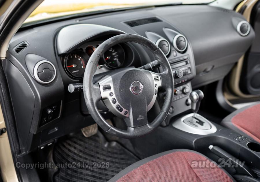 Dzeltens Nissan Qashqai 2007 Tallina, ar dzinēja tilpumu 2.00 L un nobraukumu 254 tūkst. km par 2999 €, foto 10 vietnē AUTOMOTO.COM.LV