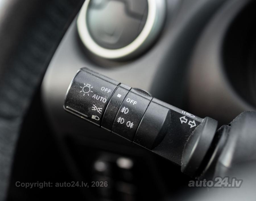 Dzeltens Nissan Qashqai 2007 Tallina, ar dzinēja tilpumu 2.00 L un nobraukumu 254 tūkst. km par 2999 €, foto 19 vietnē AUTOMOTO.COM.LV