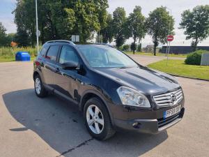 Черный Ниссан Кашкай 2 2008 в Таураге, объемом двигателя 2.00 л и пробегом 110 тыс. км за 950 €, фото  на AUTOMOTO.COM.LV
