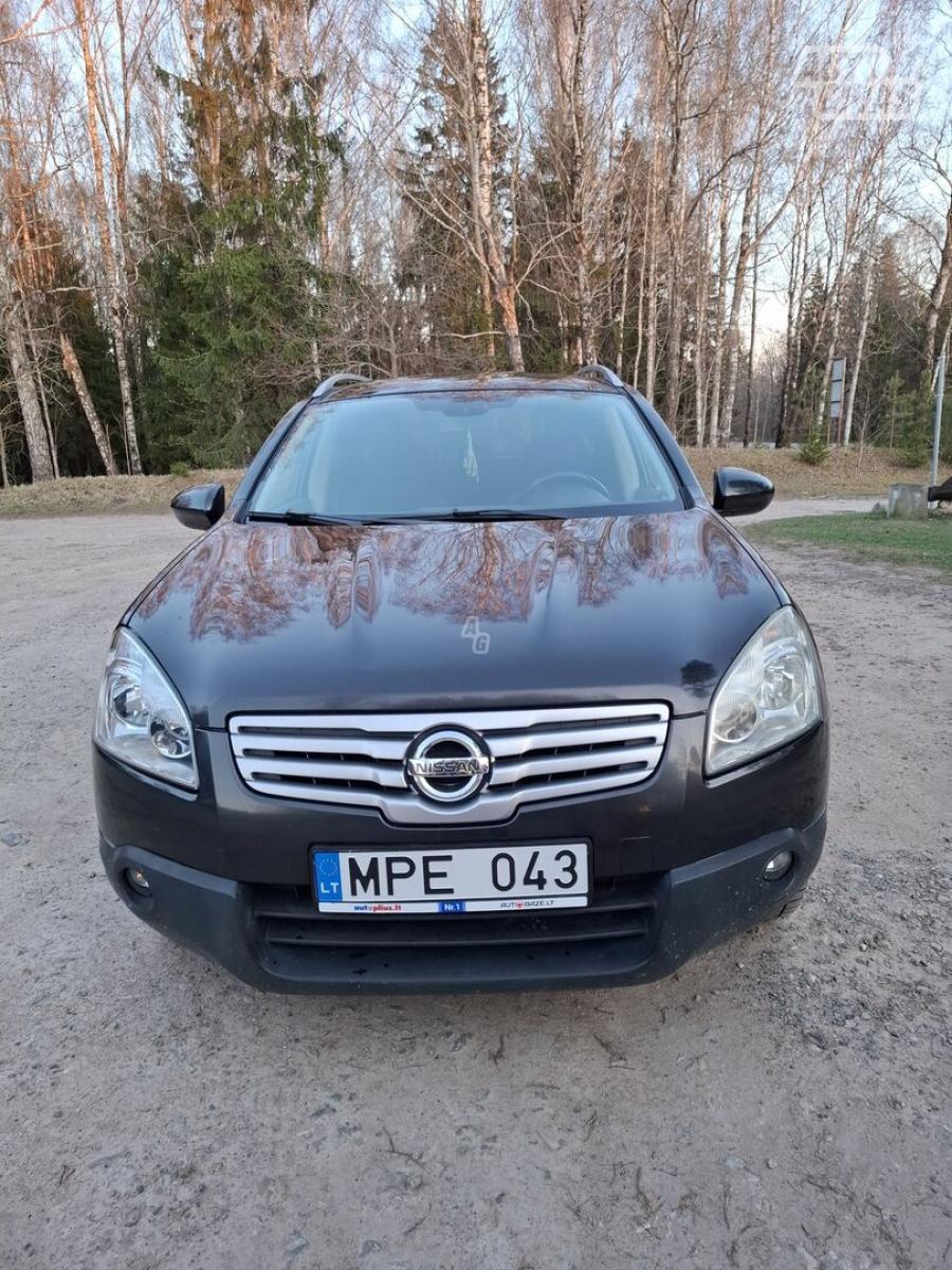 Black Nissan qashqai+2 2009 in Siauliai, with an engine capacity of 1.50 L and mileage of 350 thousand km for 3700 €, photo 8 on AUTOMOTO.COM.LV