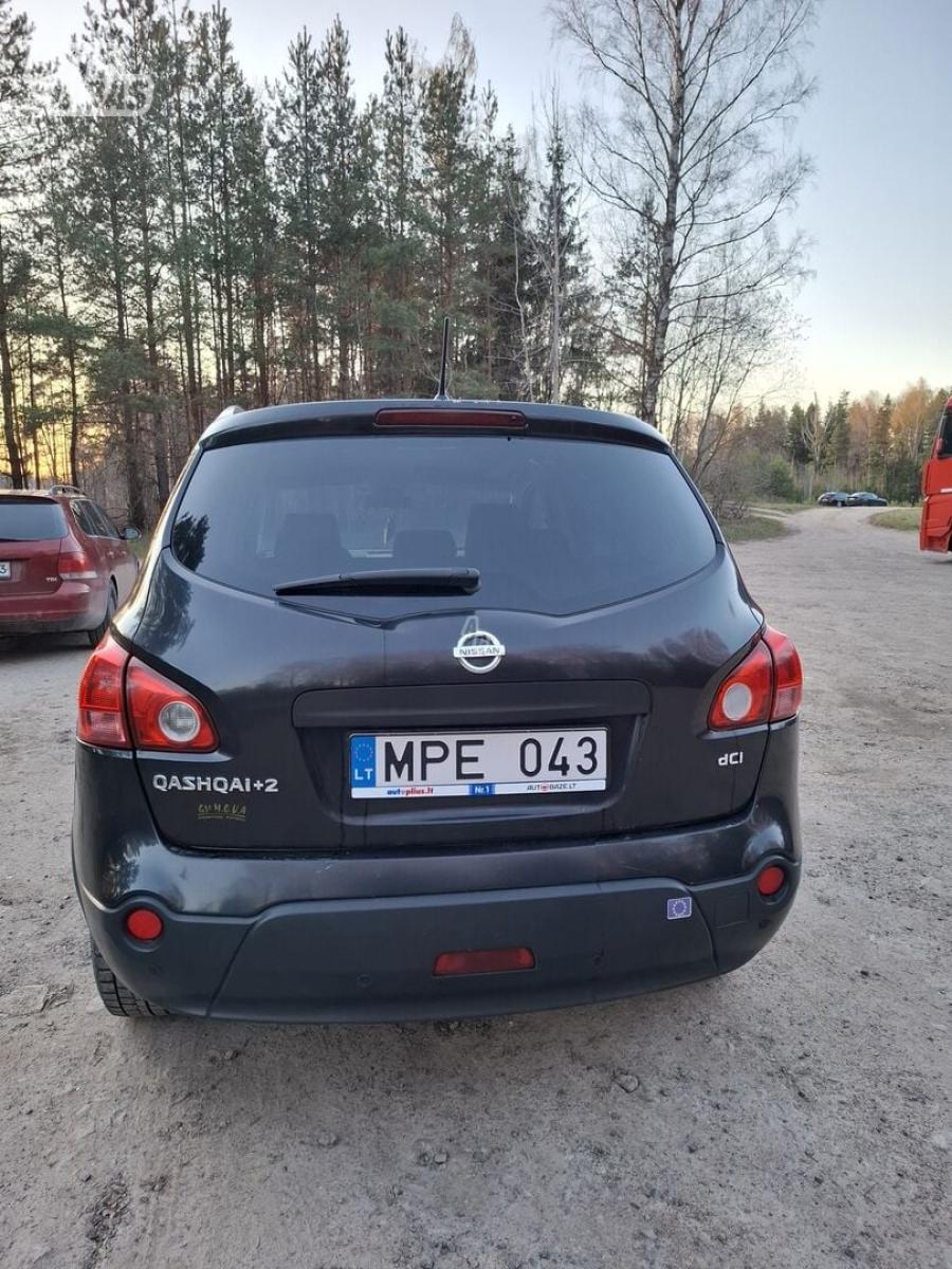 Black Nissan qashqai+2 2009 in Siauliai, with an engine capacity of 1.50 L and mileage of 350 thousand km for 3700 €, photo 9 on AUTOMOTO.COM.LV