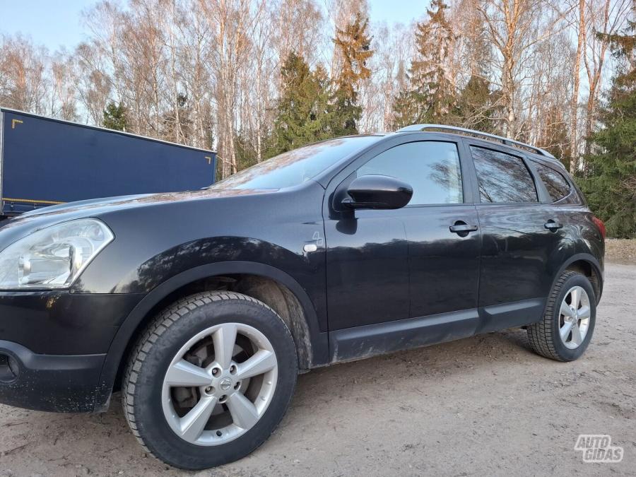 Black Nissan qashqai+2 2009 in Siauliai, with an engine capacity of 1.50 L and mileage of 350 thousand km for 3700 €, photo 12 on AUTOMOTO.COM.LV