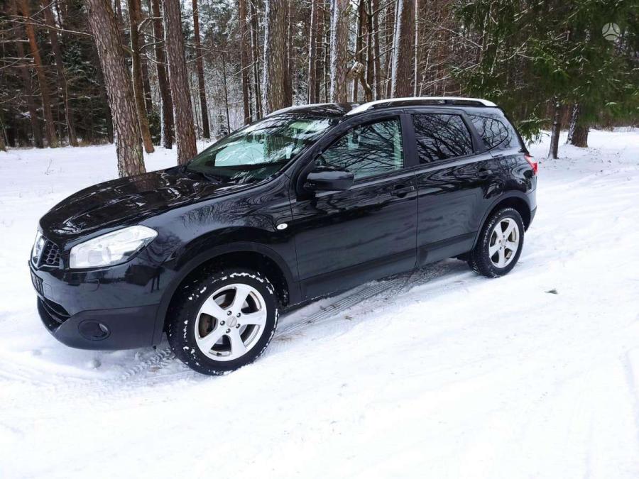 Melns Nissan qashqai+2 2010 Utena, ar dzinēja tilpumu 2.00 L un nobraukumu 176 tūkst. km par 5450 €, foto 24 vietnē AUTOMOTO.COM.LV