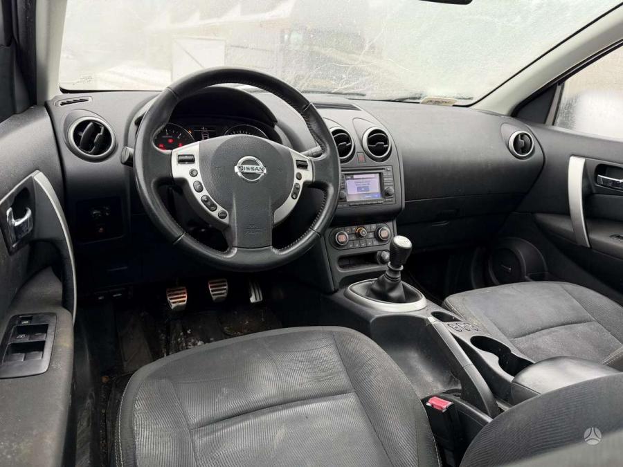 Melns Nissan qashqai+2 2010 Kauņa, ar dzinēja tilpumu 1.46 L un nobraukumu 221 tūkst. km par 3400 €, foto 7 vietnē AUTOMOTO.COM.LV