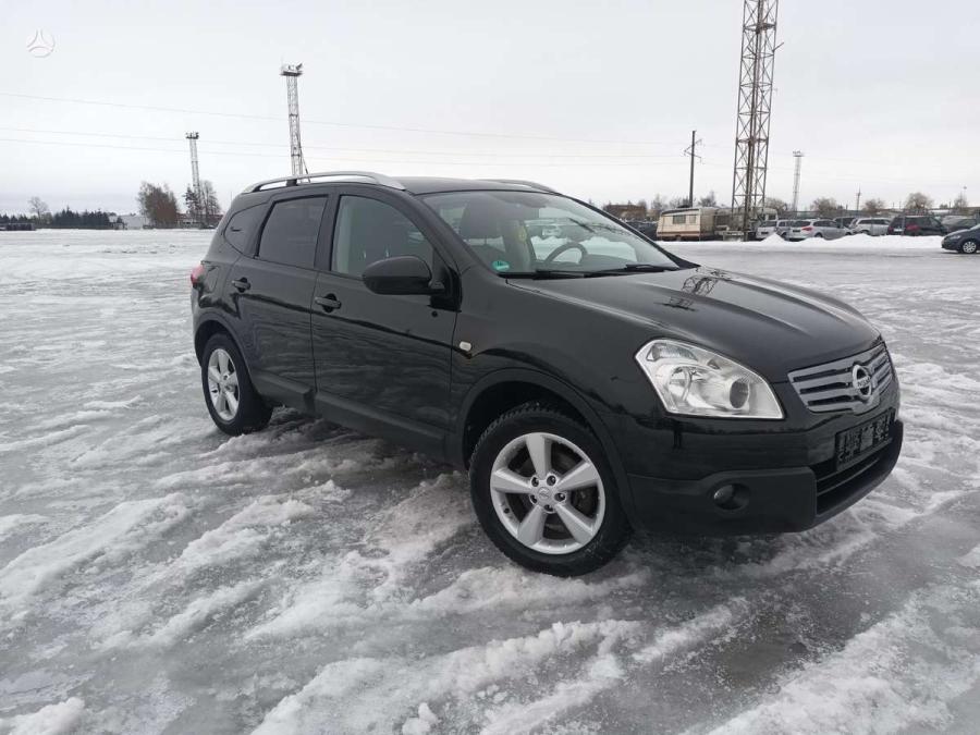 Black Nissan qashqai+2 2010 in Marijampole, with an engine capacity of 1.46 L and mileage of 270 thousand km for 4299 €, photo 6 on AUTOMOTO.COM.LV