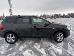 Black Nissan qashqai+2 2010 in Marijampole, with an engine capacity of 1.46 L and mileage of 270 thousand km for 4299 €, photo 7 on AUTOMOTO.COM.LV