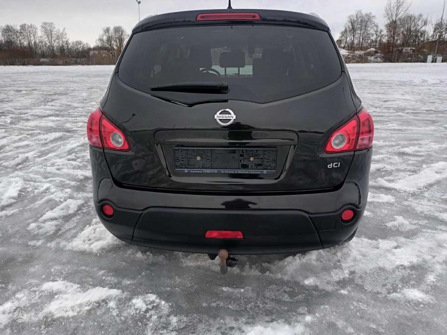 Black Nissan qashqai+2 2010 in Marijampole, with an engine capacity of 1.46 L and mileage of 270 thousand km for 4299 €, photo 9 on AUTOMOTO.COM.LV