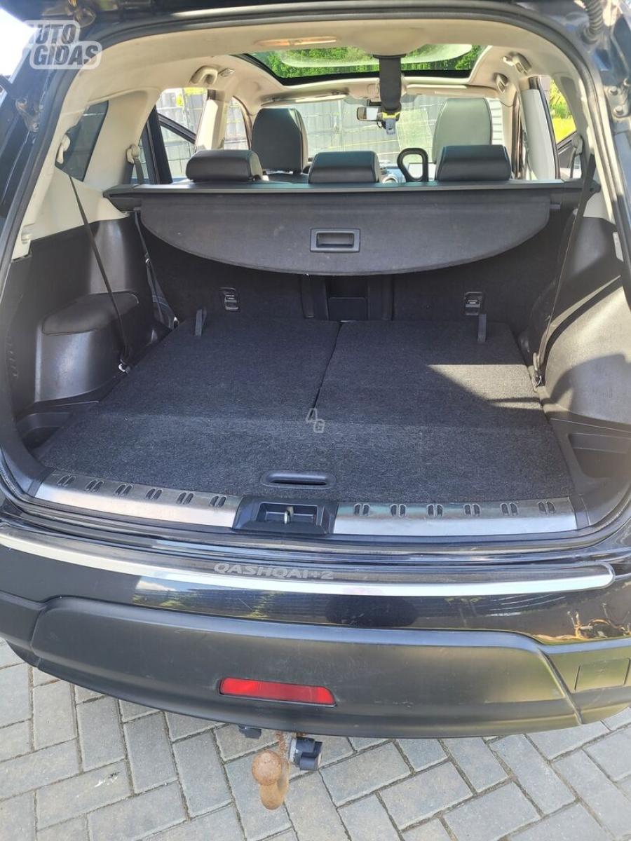 Black Nissan qashqai+2 2010 in Vilnius, with an engine capacity of 2.00 L and mileage of 322 thousand km for 4000 €, photo 13 on AUTOMOTO.COM.LV
