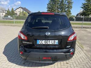 Black Nissan qashqai+2 2010 in Taurage, with an engine capacity of 1.46 L and mileage of 270 thousand km for 4500 €, photo 5 on AUTOMOTO.COM.LV