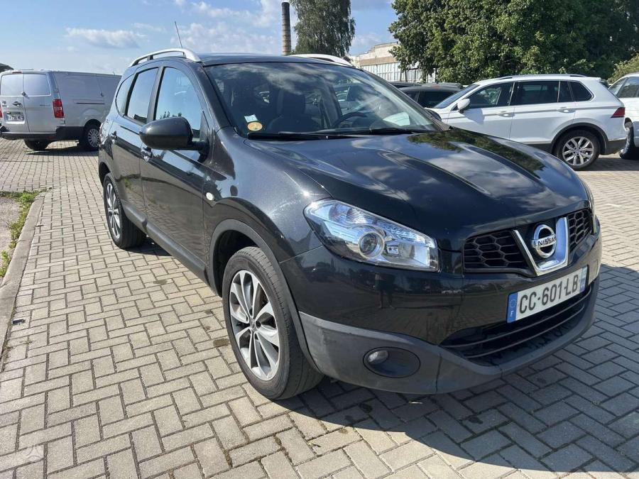 Black Nissan qashqai+2 2010 in Taurage, with an engine capacity of 1.46 L and mileage of 270 thousand km for 4500 €, photo 11 on AUTOMOTO.COM.LV