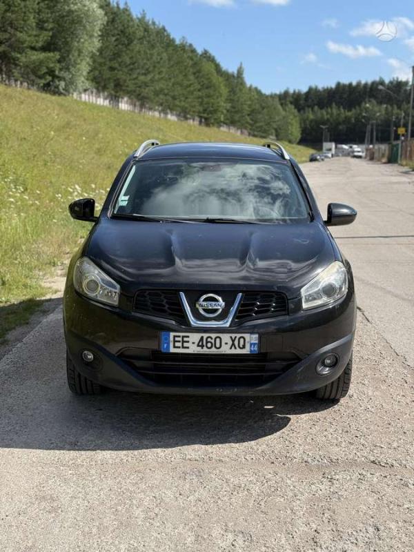 Melns Nissan qashqai+2 2010 Viļņa, ar dzinēja tilpumu 1.46 L un nobraukumu 290 tūkst. km par 4600 €, foto 2 vietnē AUTOMOTO.COM.LV