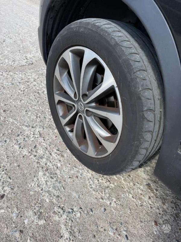 Melns Nissan qashqai+2 2010 Viļņa, ar dzinēja tilpumu 1.46 L un nobraukumu 290 tūkst. km par 4600 €, foto 7 vietnē AUTOMOTO.COM.LV