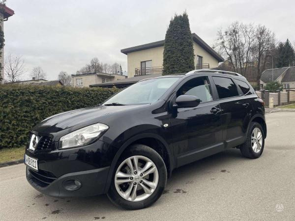 Melns Nissan qashqai+2 2011 Alīta, ar dzinēja tilpumu 2.00 L un nobraukumu 202 tūkst. km par 4799 €, foto 1 vietnē AUTOMOTO.COM.LV